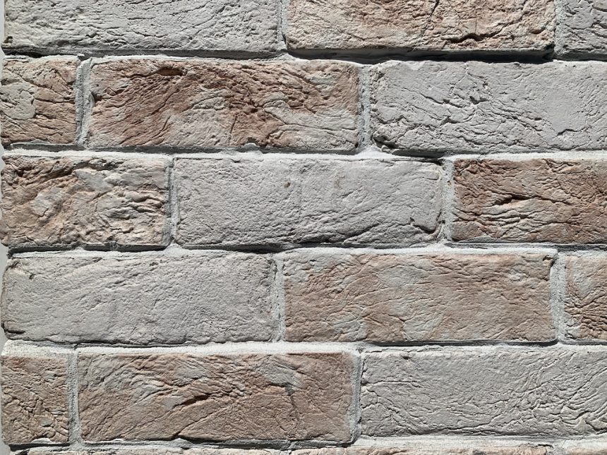 Buy Premium Red Brick Cladding Tiles & Clay Brick for Walls